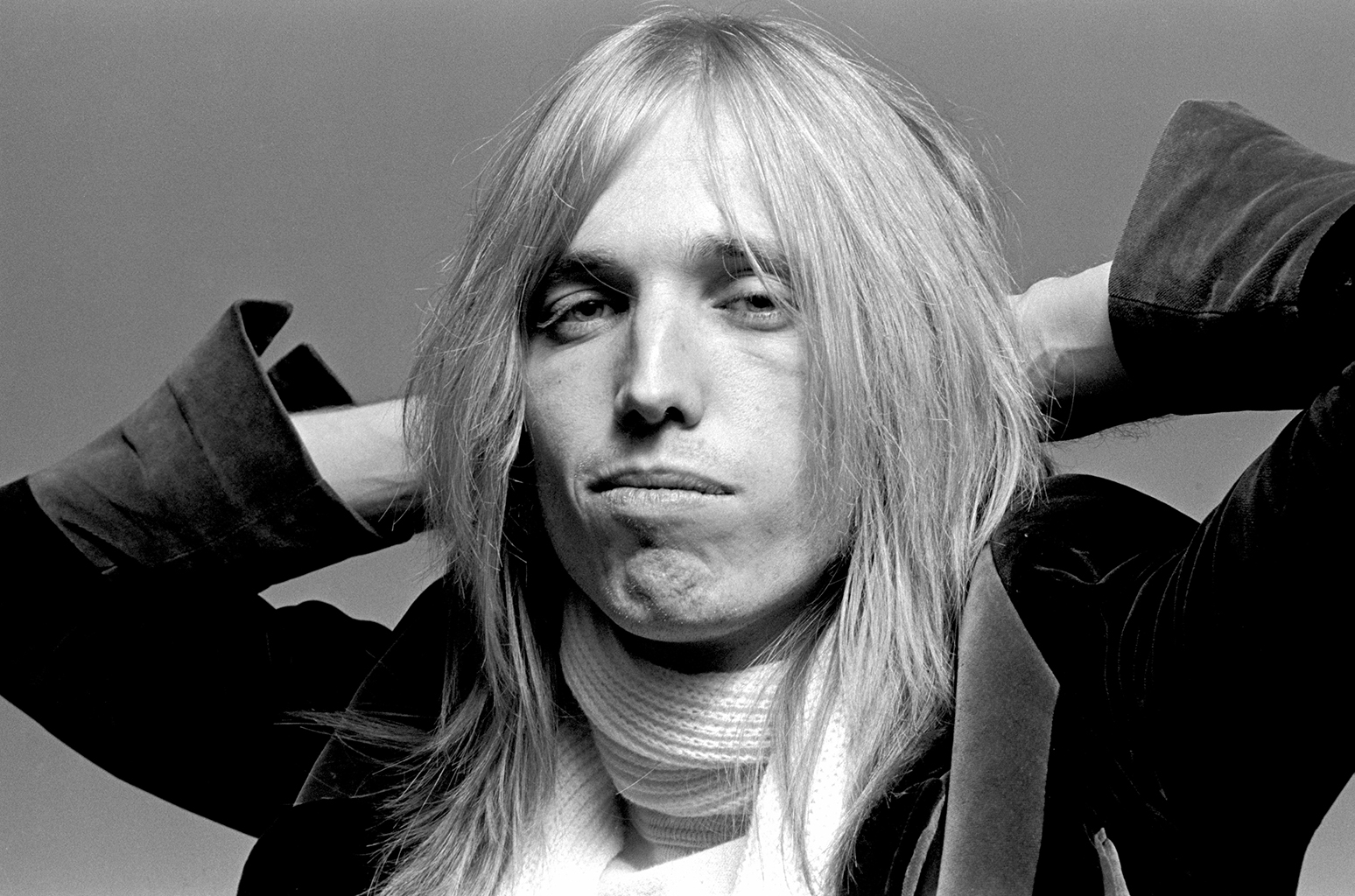 The Stories Behind 5 Essential Tom Petty Classics - Oddee
