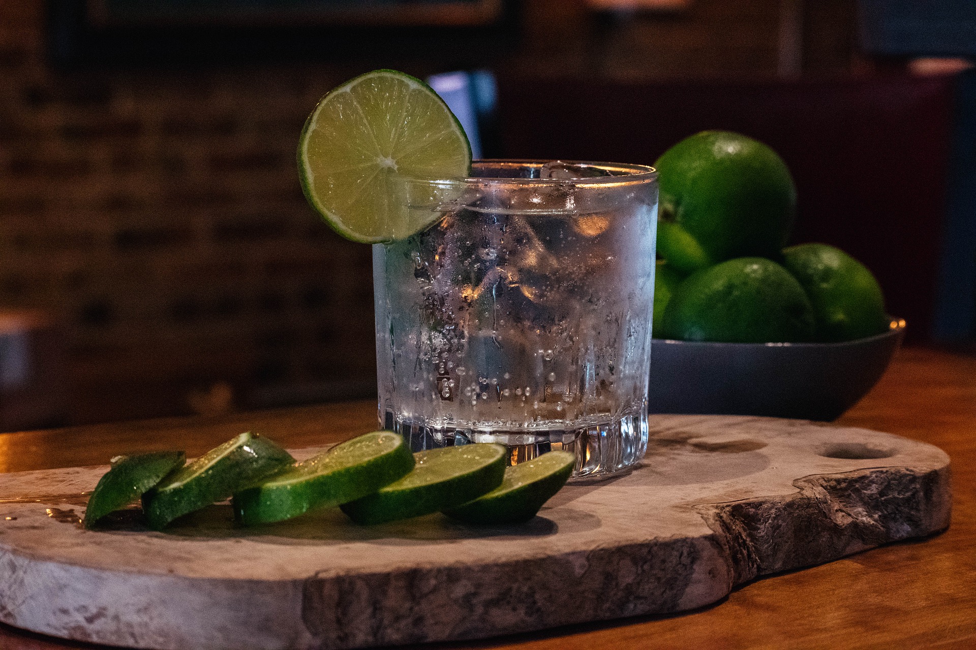 Hairdresser Got Drunk "Necking Gin" While at Work: Part One - Oddee