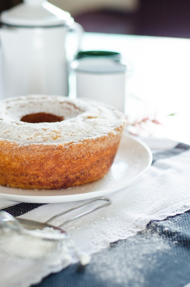 Angel Food Cake Day And All The Ways To Eat It - Oddee