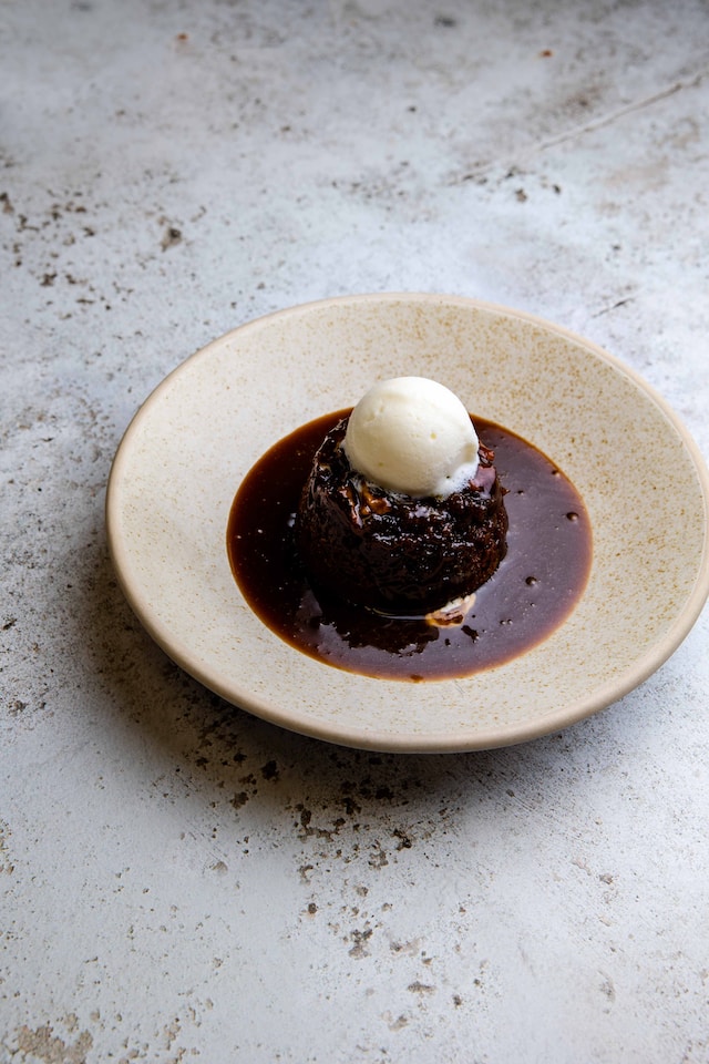 A Less Weird, More Modern, Way To Make Christmas Pudding - Oddee