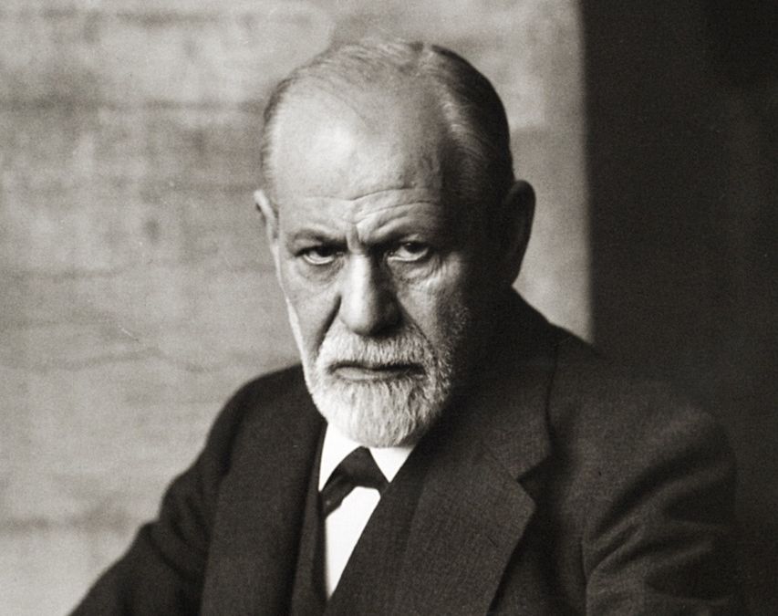 9 Odd (and Disturbing) Things About Sigmund Freud You Didn’t Know - Oddee