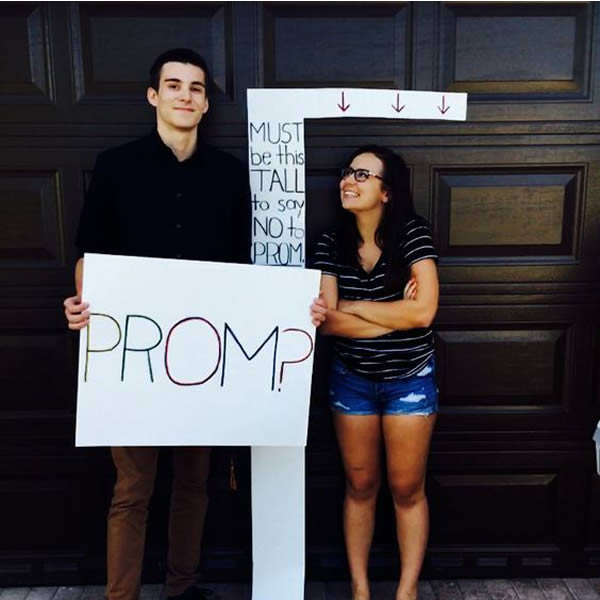 Another 10 of the Coolest Promposals - Oddee