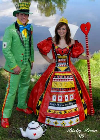 15 Bizarre Prom Photos - prom photo, prom pics - Oddee