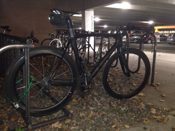 12 Hilarious Bike Locking Fails - bike locking, bike fails, hilarious ...