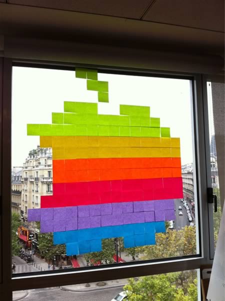 12 Coolest Pictures of Post-it War - post it war pictures - Oddee