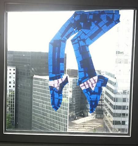 12 Coolest Pictures of Post-it War - post it war pictures - Oddee
