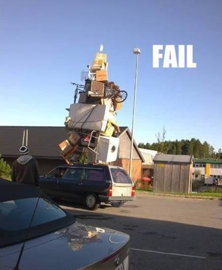 12 Hilarious Moving Fails - moving fail - Oddee