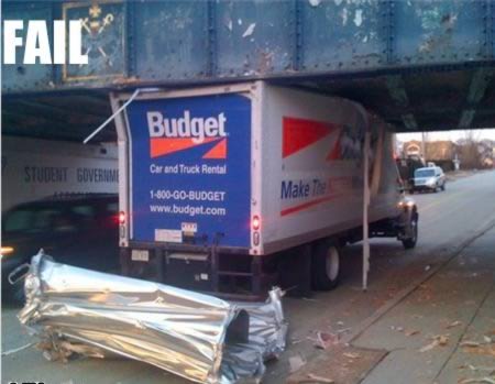 12 Hilarious Moving Fails - moving fail - Oddee