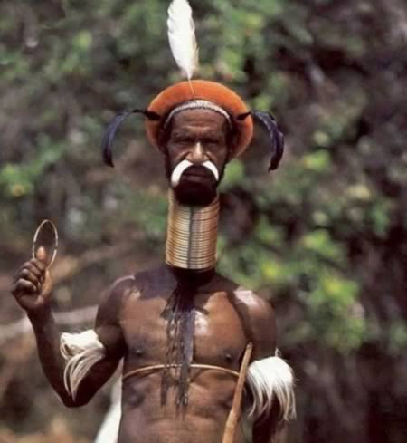 10 Weirdest Necks - Oddee