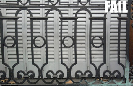 16 Hilarious Fence Fails - Oddee