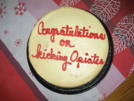 12 Funniest Texts for a Cake - birthday cake text, cake text - Oddee