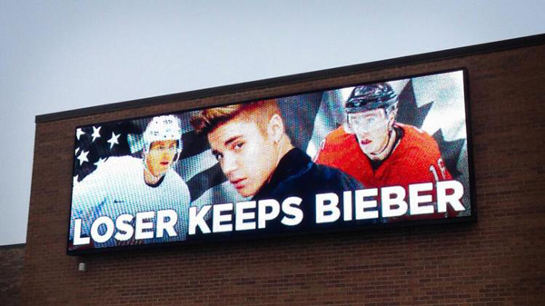 10 Weird Things People Do Because They Love (or Hate) Justin Bieber ...