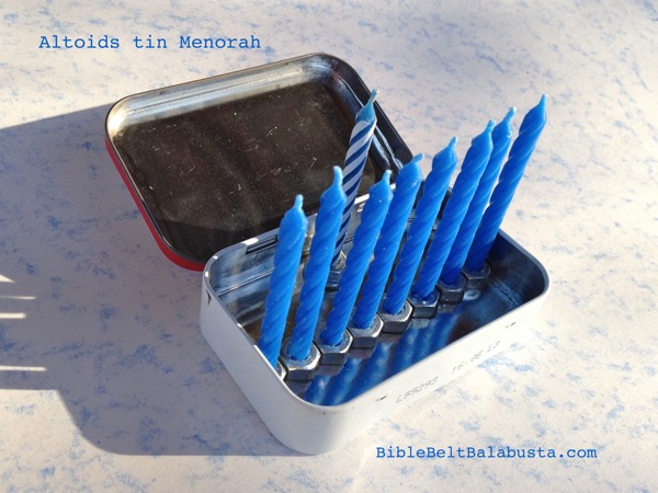 10 Weird Menorahs - Oddee