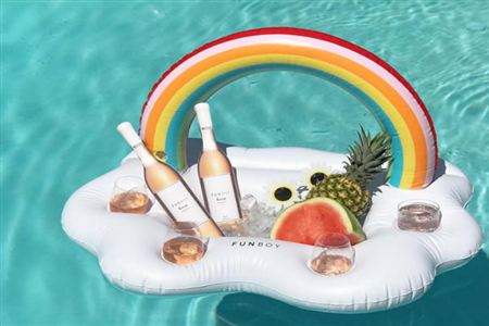 Another 10 Of the Coolest Pool Floats - Oddee