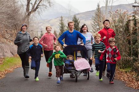 9 Weird Running Outfits - Oddee