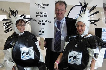 10 of the World's Strangest Conventions - celebrity convention - Oddee