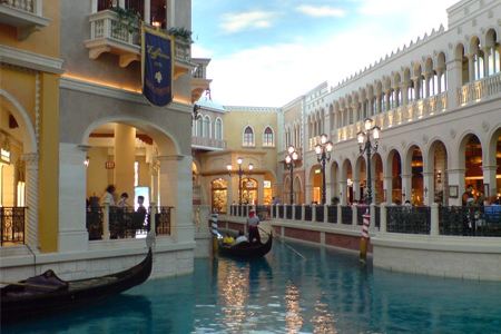 12 Most Amazing Shopping Malls - cool shopping malls, amazing malls - Oddee