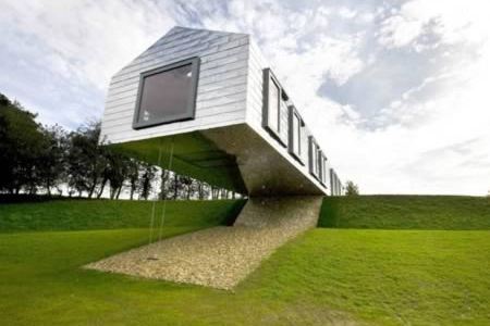 9 Craziest Balancing Home Items - gravity defying things - Oddee