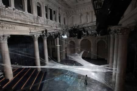 10 Incredibly Bizarre Art Installations - art installations - Oddee