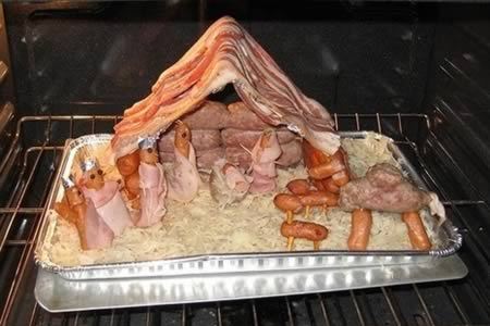 10 Wackiest Manger Scenes - manger scene, manger scenes - Oddee