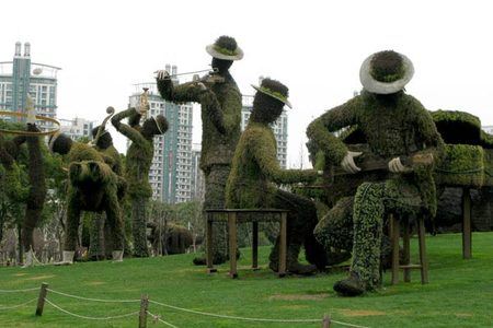 10 Coolest Displays of Topiary Art - topiaries, topiary plants - Oddee