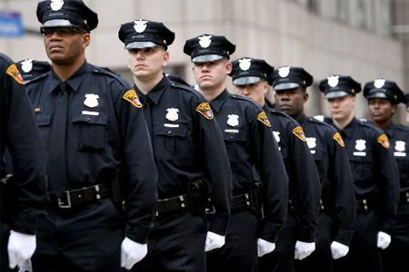 9 Cops Who Had Secret Criminal Lives - Oddee