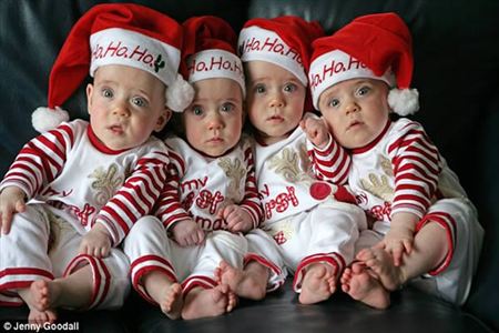 12 Cutest Photos of Quadruplets and Quintuplets - Oddee